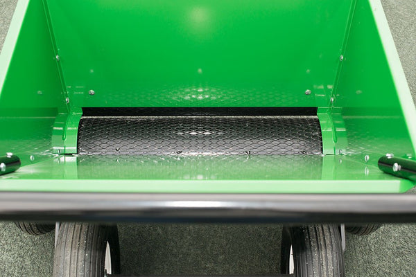 Tru-Flow Spreader | 24" Hand Model | Har-Tru